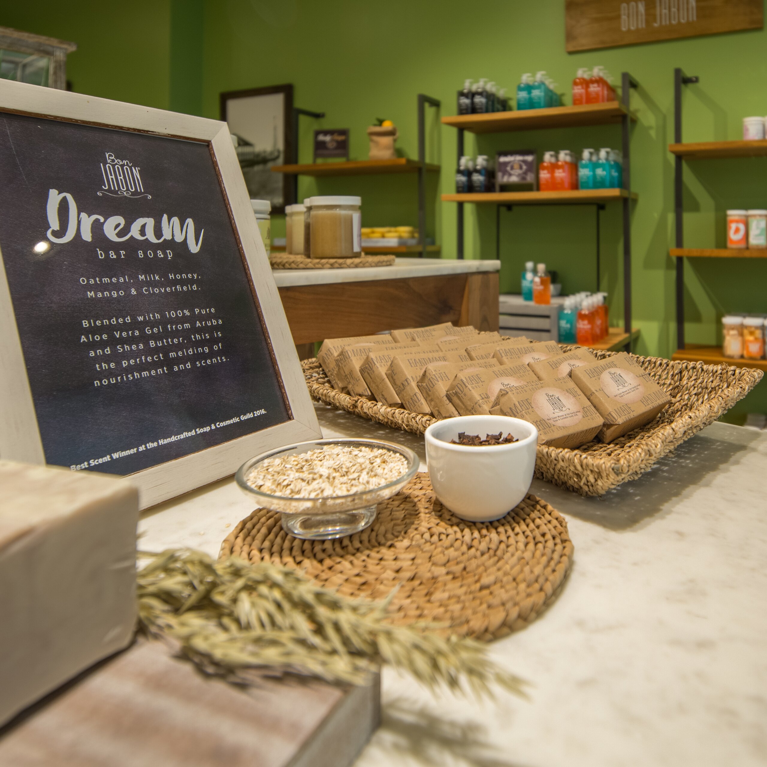 Aruba Aloe Store