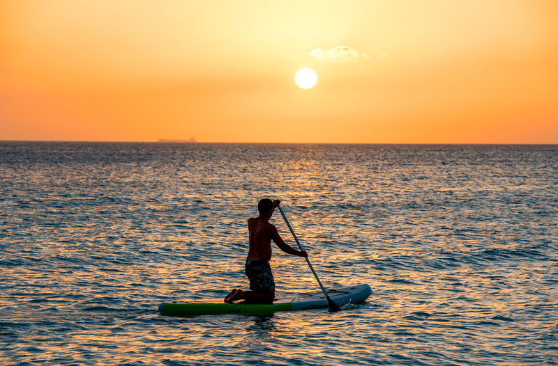 Paddle board: el novedoso deporte que se está tomando las playas de Aruba