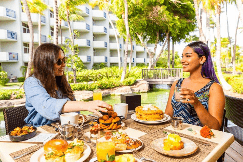 Don’t miss the Legacy Breakfast at Laguna Restaurant | Aruba.com