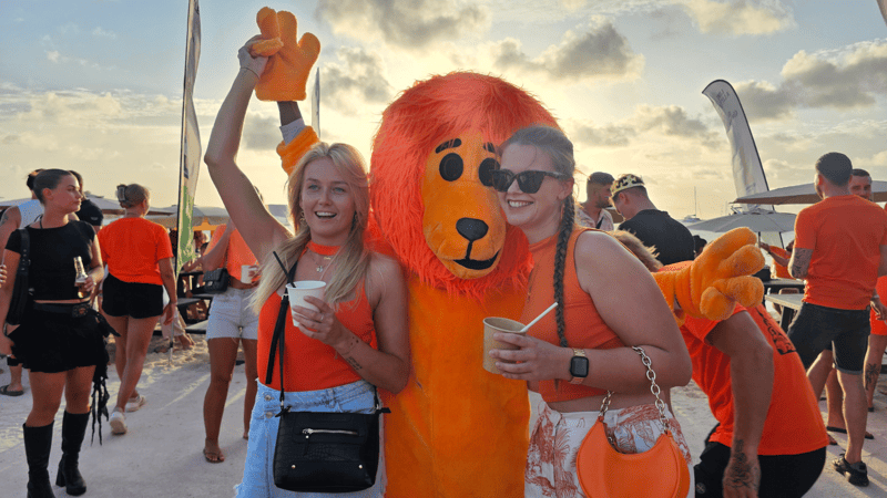 Surfside Turns Orange for the Biggest King’s Day Party!