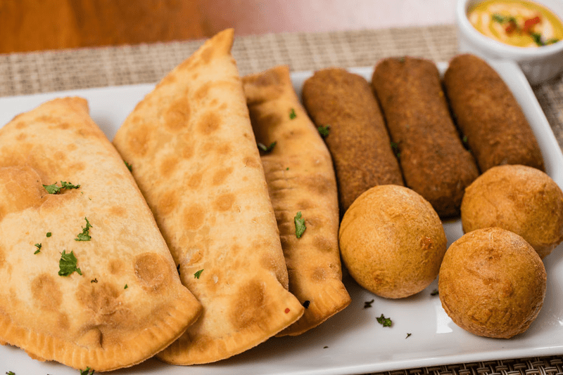️ Receita tradicional de pastechi di carne de Aruba