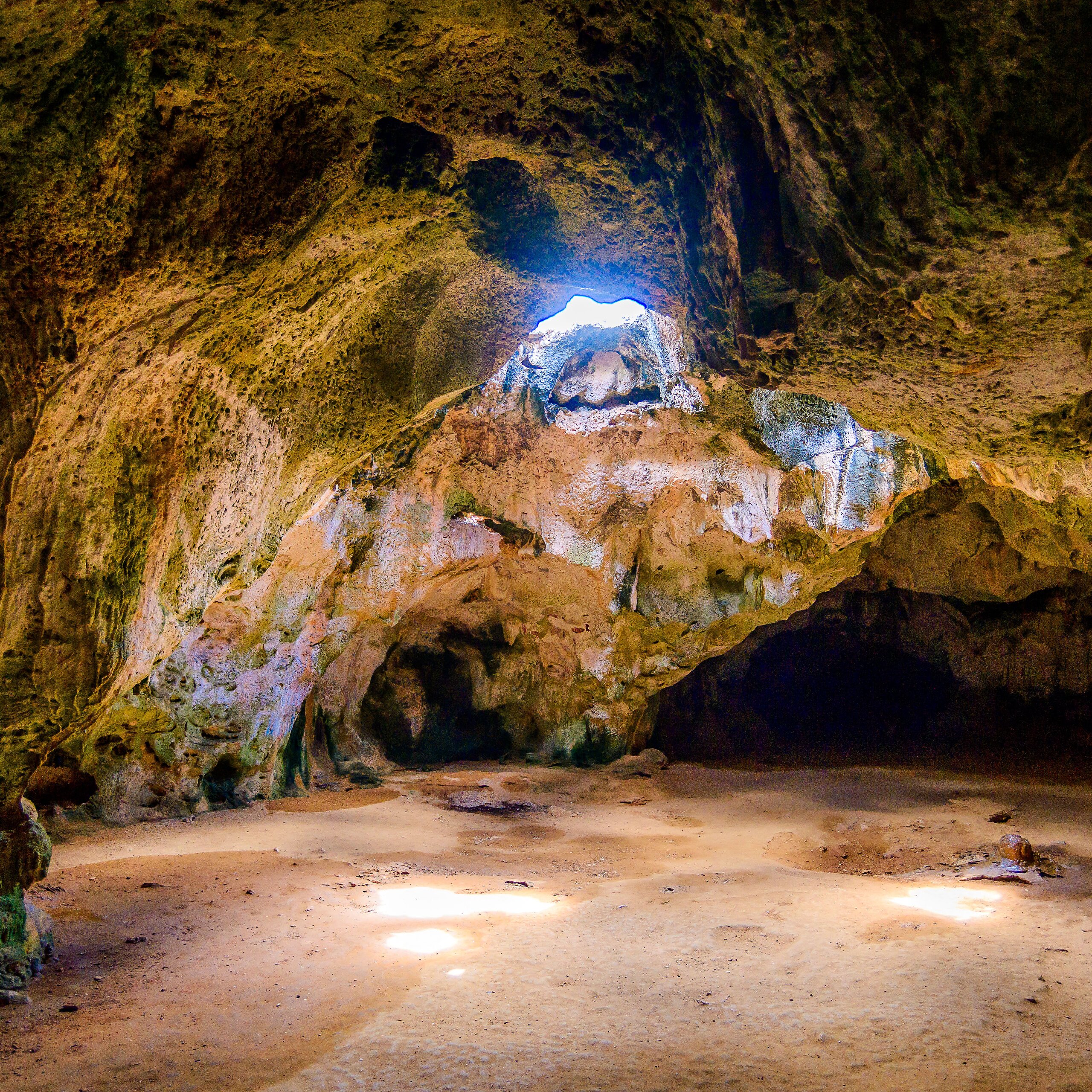 Aruba Nature Travel - Hiking Vacations & Natural Attractions