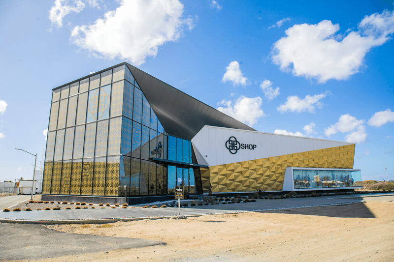 D Shop - Fashion-forward Apparel | Aruba.com